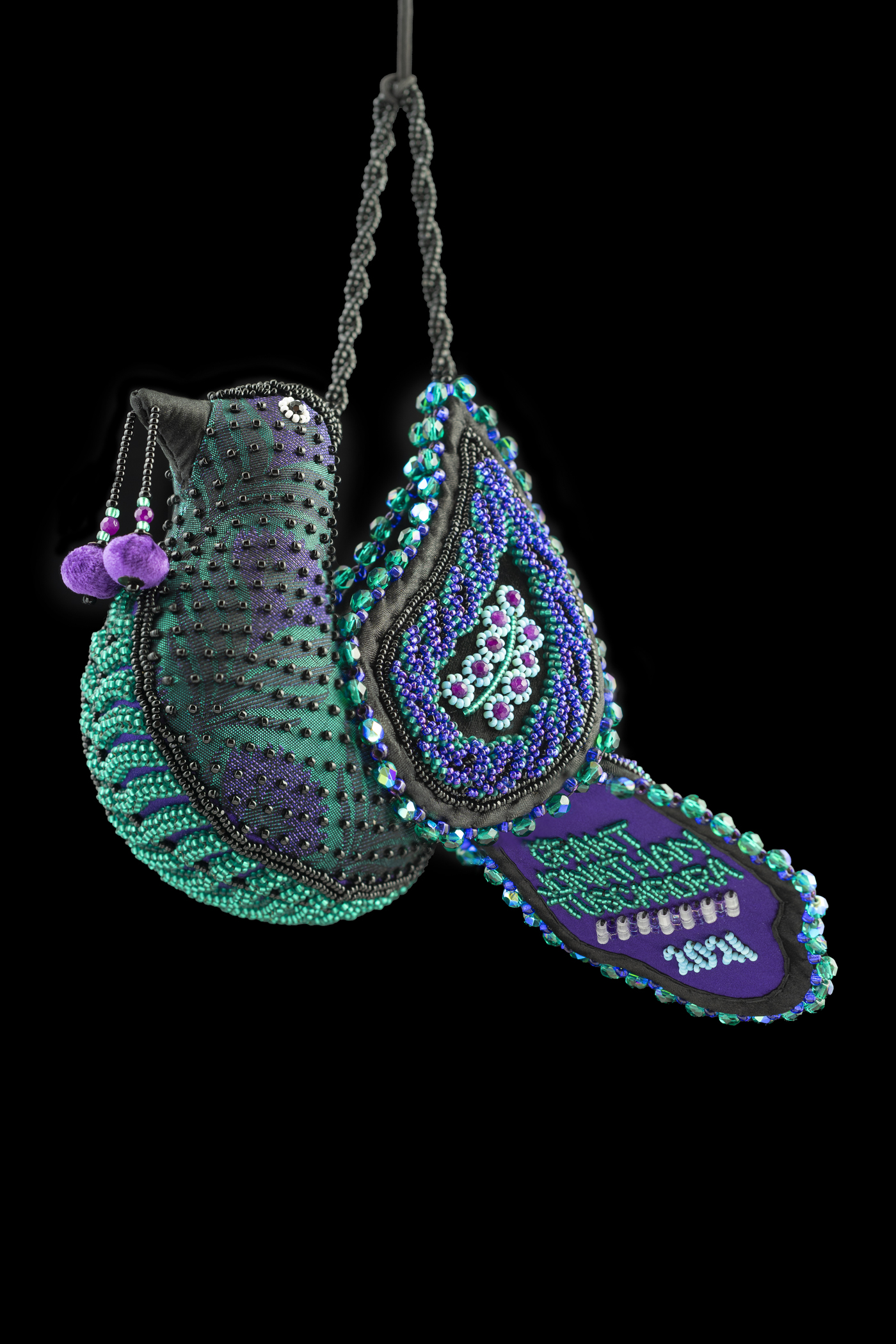 Tuscarora Raised Beadwork | St. Lawrence University