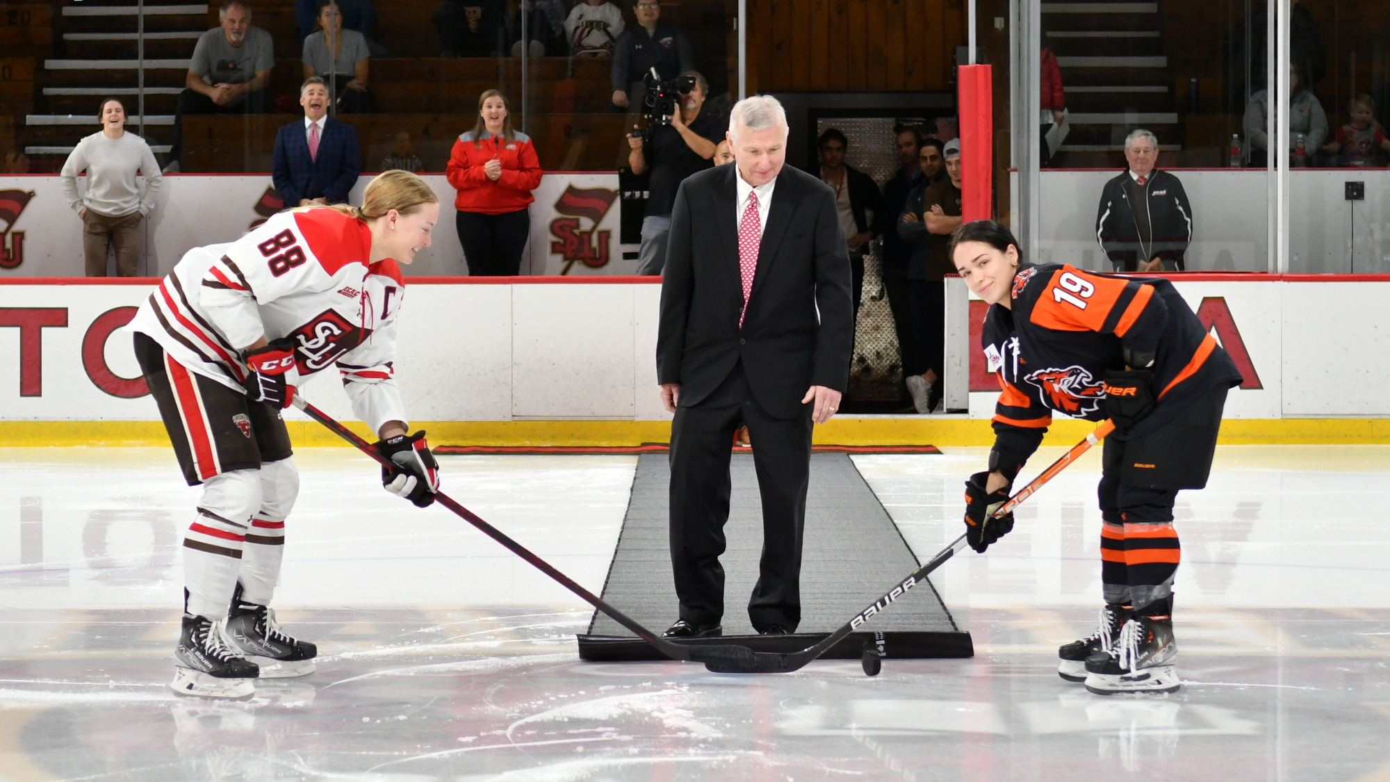 Former Head Men’s Hockey Coach Joe Marsh Inducted into Legends of ...