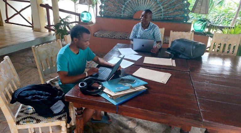 Swahili Teaching Fellow Dennis Simiyu Leads Research in Kenya | St ...